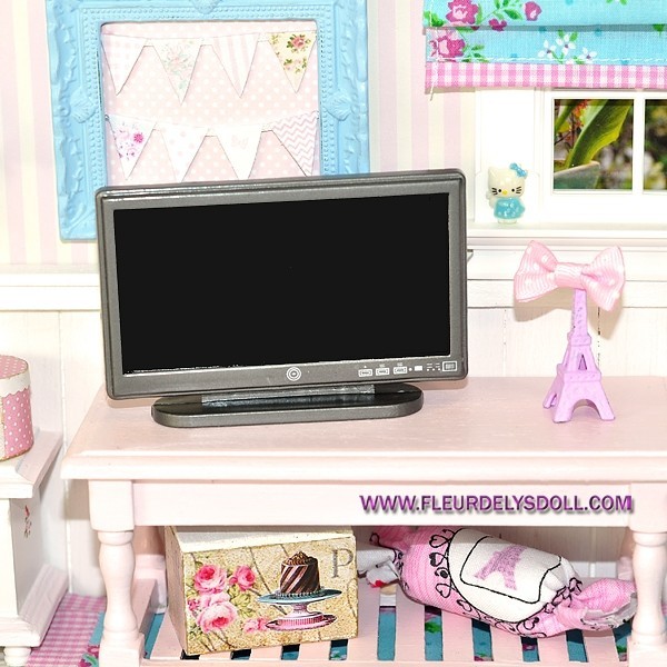 BLACK 42" WIDESCREEN TV LED MINIATURE BARBIE FASHION ROYALTY BJD BLYTHE ...