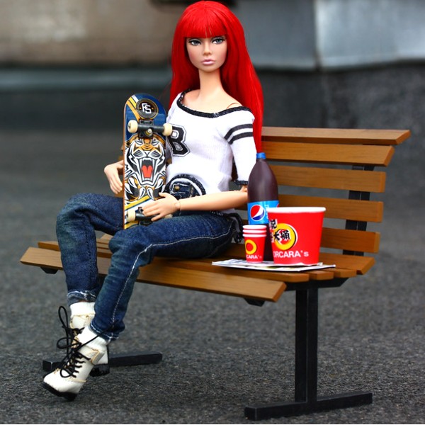 KFC MEAL TRAY & COCA MINIATURE FAST FOOD 2009 RE-MENT DOLL MINIATURE ...